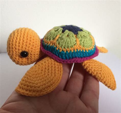 porte clés tortue de mer miniature 4cm AMIGURUMI Kawaii animal au