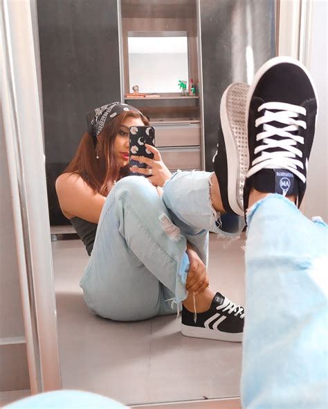 Poses Para Tirar Fotos No Espelho