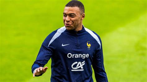 Mercato PSG Encore un sale coup du Real Madrid après Mbappé
