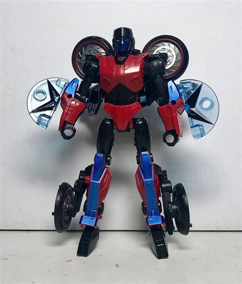 Road Rocket G2 Universe Deluxe Class Transformers Legacy Velocitron