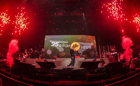 Luis Fonsi Triunfa En El Wizink Center De Madrid En El Inicio De Su 25