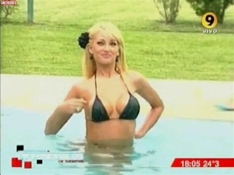 Naked Gabriela Mandato In Los Profesionales De Siempre