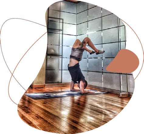 Yoga Classes Yogi Eric Dubai Welness