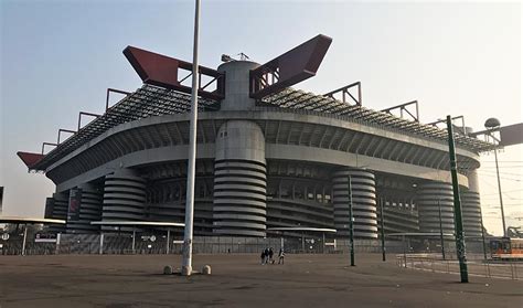 Lo stadio di San Siro sarà demolito accanto sarà realizzato un nuovo