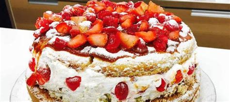 Já tentou fazer Naked Cake Aprenda a fazer essa receita irresistível