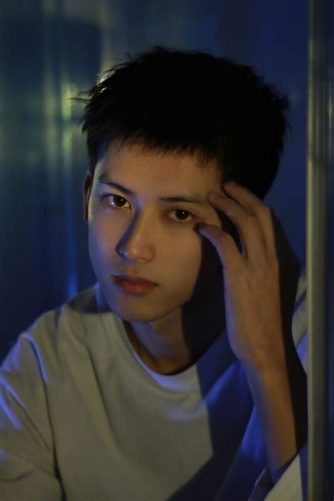 Chụp Ảnh Đẹp Cho Nam Bí Quyết Tạo Dáng Và Lựa Chọn Trang Phục