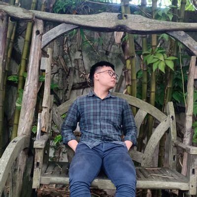 như quỳnh on Twitter ai dô bú cặp dú cương cứng này giúp e đi a e
