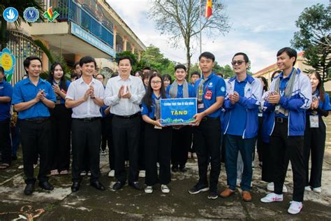 Lãnh đạo tỉnh Đắk Nông và Trung ương Đoàn về thăm đội hình chiến dịch