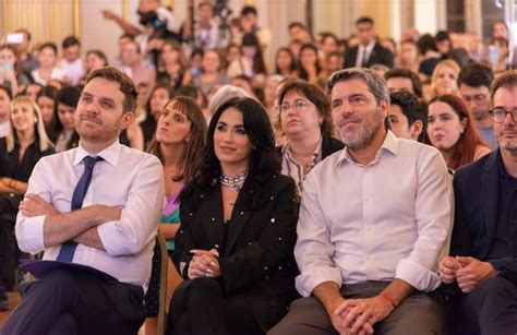 La Legislatura porteña distinguió a Lali como Personalidad Destacada de