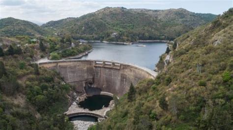 Dique Los Molinos encontraron un cuerpo en descomposición