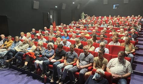 Carantec Cétait la foule dimanche pour le film Les Algues Vertes