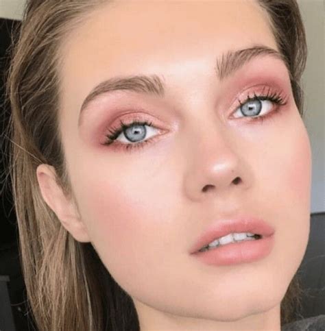 Pin Su Make Up Nude