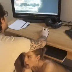 Blowjob While Playing Pc Game Porn Videos Photos Erome
