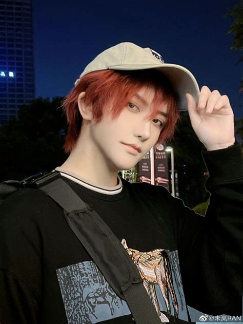 Weilan Ran People Poses Mens Hairstyles Cosplay