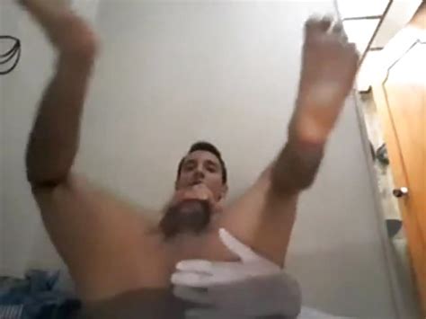 Un Bel Ragazzo Si Masturba In Bagno Seigay