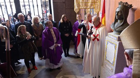 Don Cesar Obispo de Segovia Vivió la fe la esperanza y la caridad