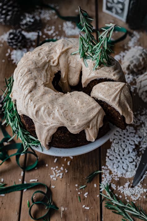 Gingerbread Cake With Cinnamon Cream Cheese Frosting Thecommunalfeast