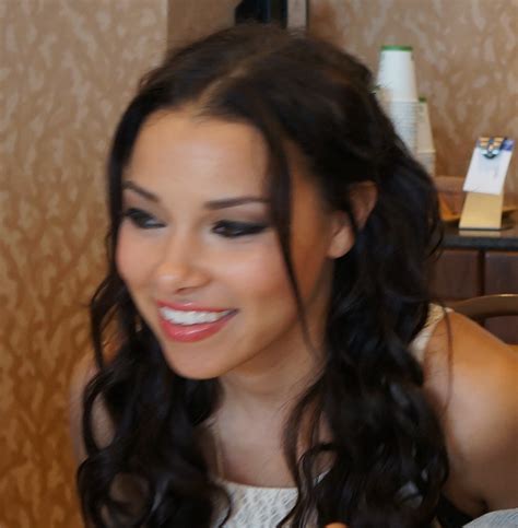 Jessica Parker Kennedy Me In My Place
