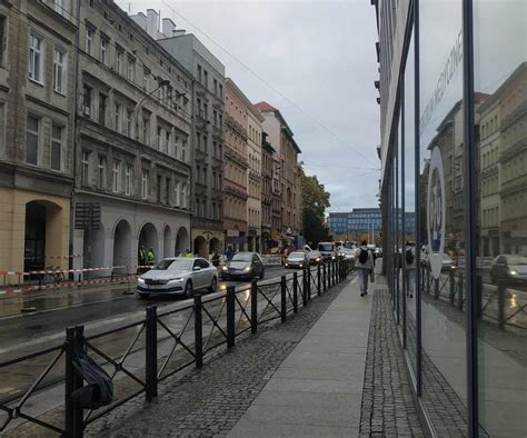 Wrocław Awaria wodociągu w centrum miasta Cała Ruska zalana Co z