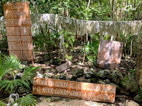 Santuario María Desatadora de Nudos en Cancún Riviera Maya