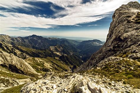 È uno dei borghi più belli della Garfagnana e qui si respira tutta l