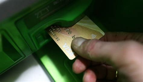 Abren los bancos el 15 y 16 de septiembre Cuál es el horario para el