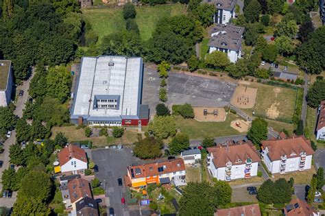 Witten von oben Schulgebäude Baedekerschule in Witten im Bundesland