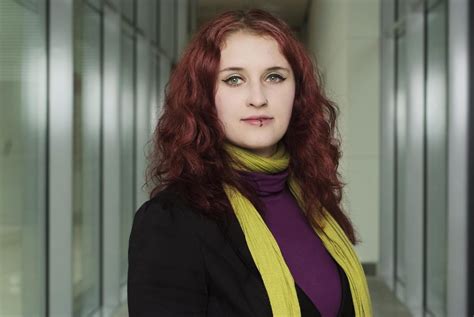 Agnieszka Brugger spricht über aktuelle Friedenspolitik