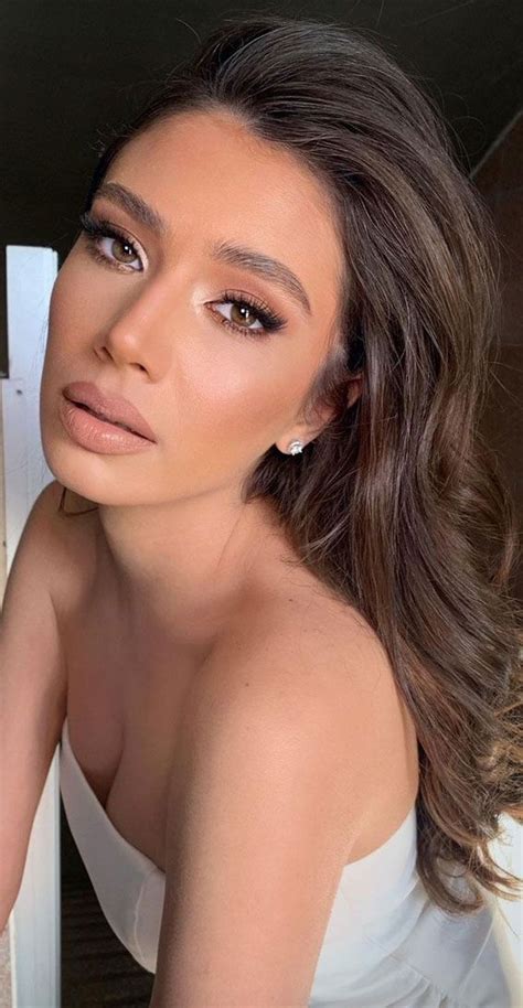 Soft Glam Makeup Ideas Bridal Makeup Look With Hair Down Bridal