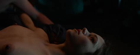 India Eisley Naked 36 Pics GIFs Video TheFappening