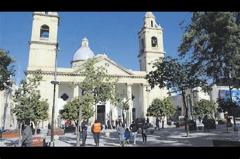 Obispos y sacerdotes ya confirmaron su presencia El padre Julián