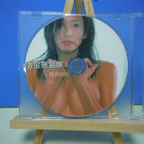 ヤフオク お宝発掘 THE昭和 激レア 黒ビキニ 手塚さとみ sexiezpix Web Porn