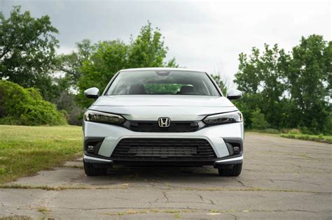 Is The 2022 Honda Civic A Good Car 6 Pros And 2 Cons Cars
