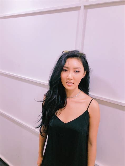 11 Times MAMAMOO S Hwasa Looked Ridiculously Sexy In All Black Koreaboo