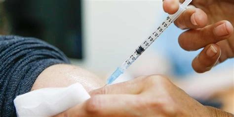 Cursos para afrontar la pandemia de COVID 19 Vacunación Fundación