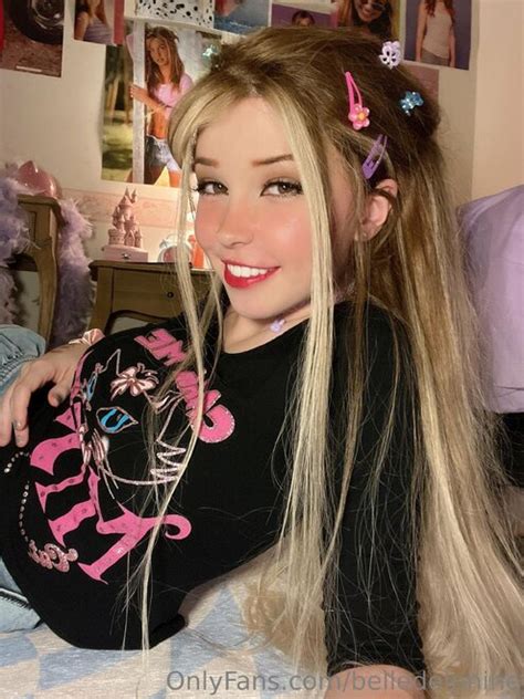 Belle Delphine Of Belle Delphine Nude Nostalgia Quest Onlyfans Video Leaked 13 Porno Photo