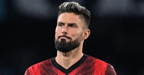 Il rinnovo di Giroud è tutt altro che scontato il suo futuro può
