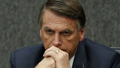 Nova pesquisa joga balde de água fria no maior plano de Bolsonaro