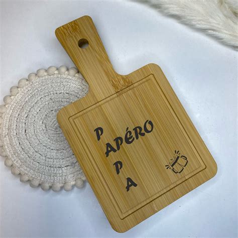 Planche à découper personnalisée Papa Apéro