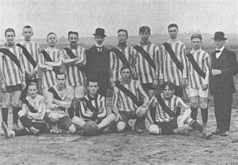 Un Maillot Une Histoire Le Borussia Dortmund De L Glise Catholique