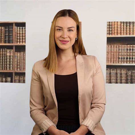Uzman Klinik Psikolog Psikoterapist Fundem Ece DDM