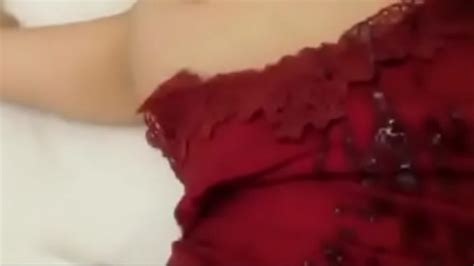 HOT Clip Sex Phun tinh ướt đẫm cả váy TUOI69