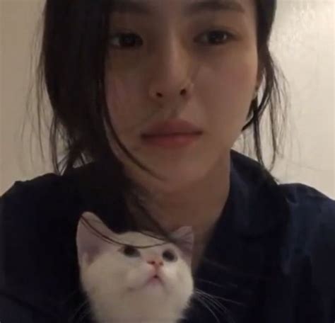 Han So Hee Lq Selca Icon Pfp Messy Layouts Just Girl Things I Love