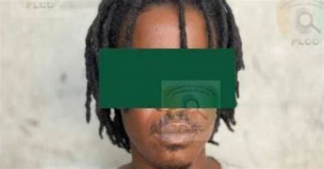 Côte d Ivoire En possession de ses images et vidéos de nudité l