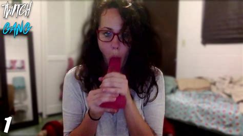 Twitch Streamer Flashing Her Boobs On Stream Accidental Nip Slips