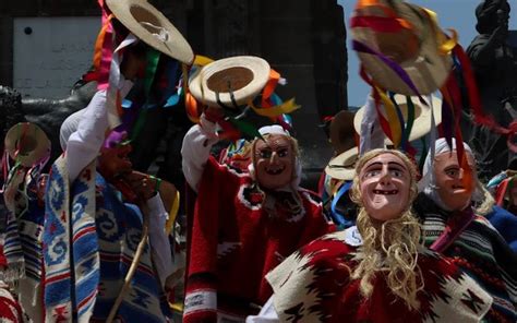 Presentan Flashmob De La Danza De Los Viejitos El Sol De Zacatecas