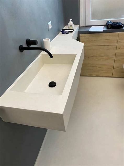 Da Antiquato A Bagno Moderno In Resina A Lugano Pavimento Moderno