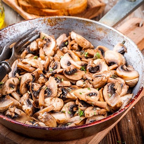 Recette Fricassée de champignons de Paris