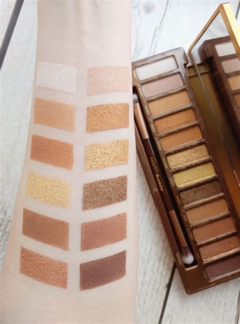 Urban Decay Naked Honey Eyeshadow Palette Review Violet Hollow