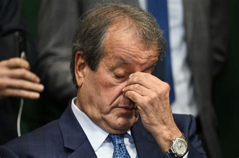 Inelegível Bolsonaro escolherá o candidato do PL em 2026 diz Valdemar